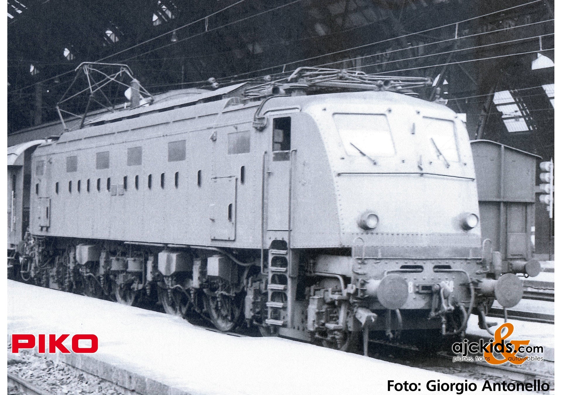 Piko 97805 - Sound electric locomotive BR E.428 3rd aerodynamic series ...