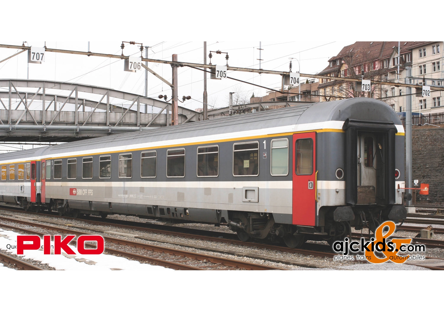 Piko 58537 at Ajckids.com, Schnellzugwagen Eurofima 1. Kl. SBB V