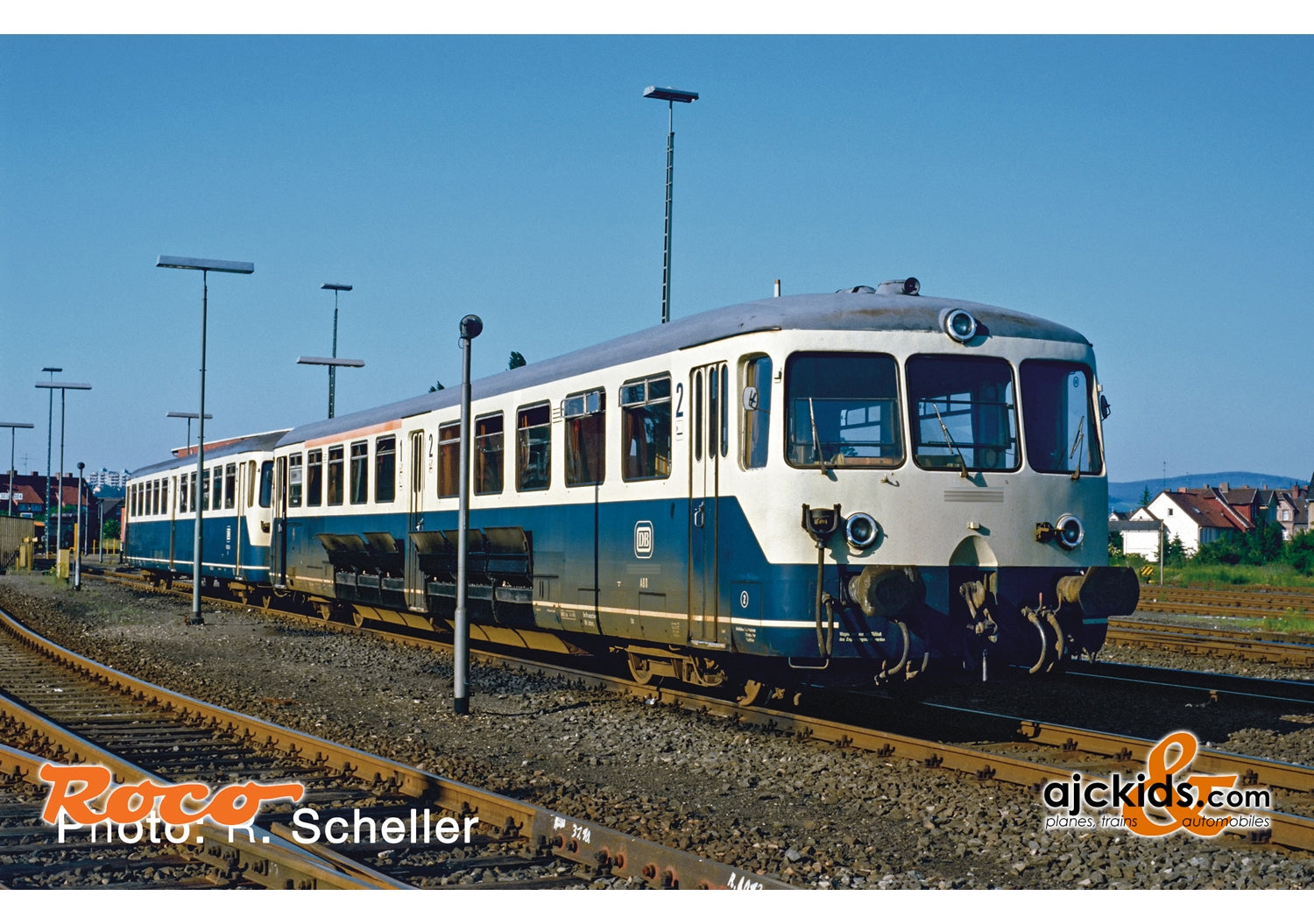 Roco 72083 - Accumulator railcar class 515 with control cab car at ...