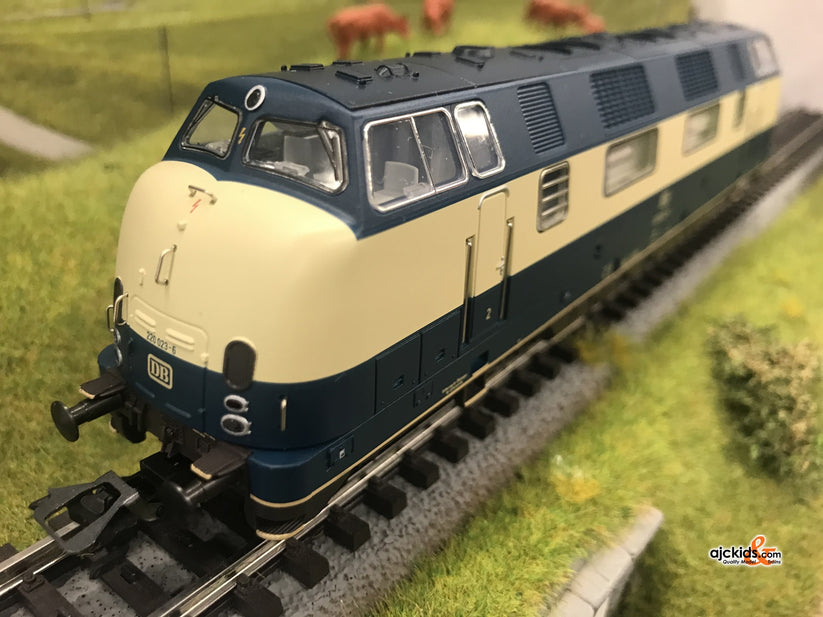 Marklin 37807 Class V 200.0 Diesel Locomotive – Ajckids