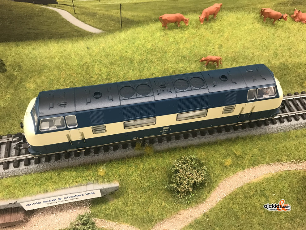 Marklin 37807 Class V 200.0 Diesel Locomotive – Ajckids